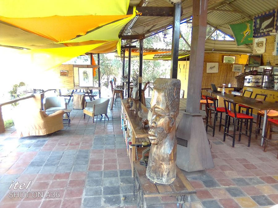 Warthogs Safari Camp Accommodation in Kariba Zimbabwe | Bargain Buys